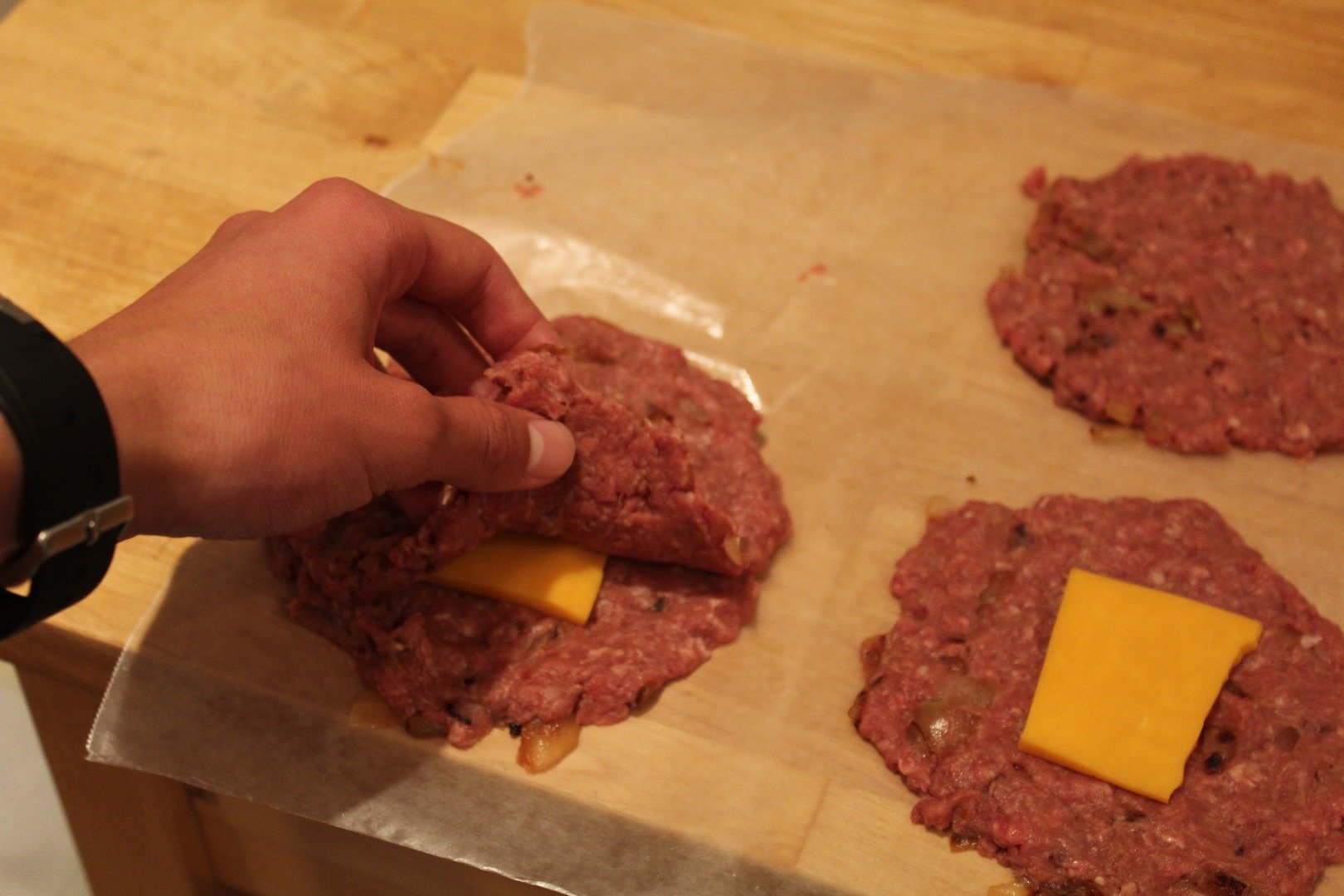 Cheese-Stuffed Gourmet Hamburgers – Michael's Test Kitchen